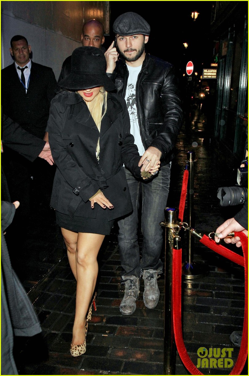 Christina Aguilera: Box Nightclub With Matthew Rutler!: Photo 2587226 ...