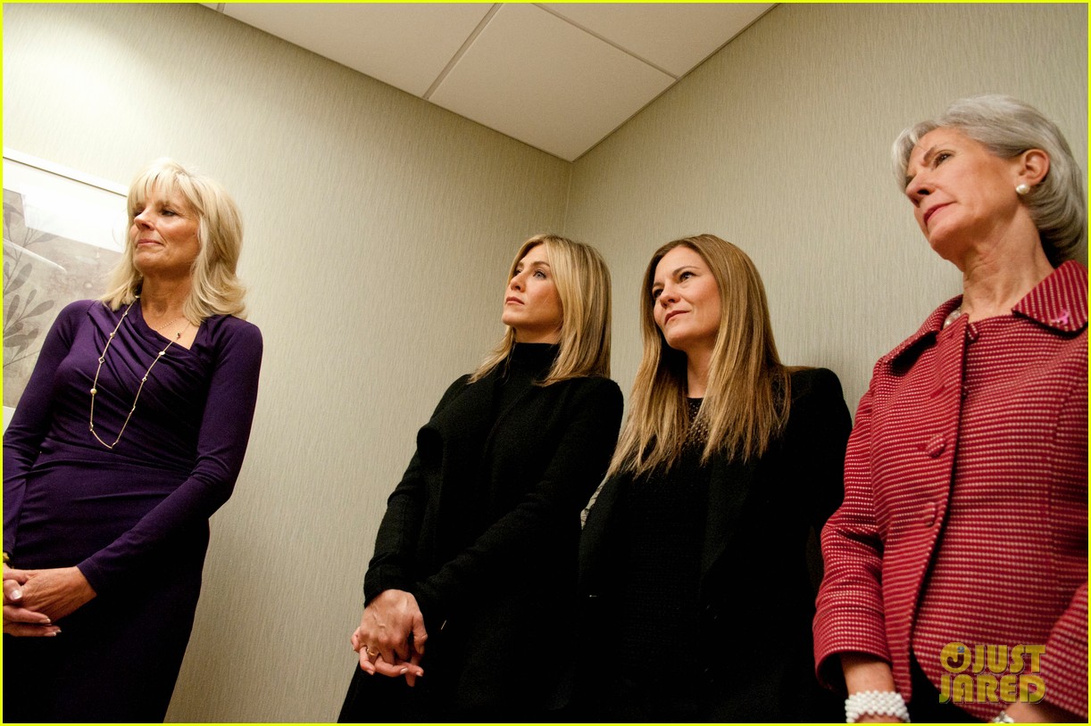 Jennifer Aniston: Inova Alexandria Hospital Visit With Jill Biden ...