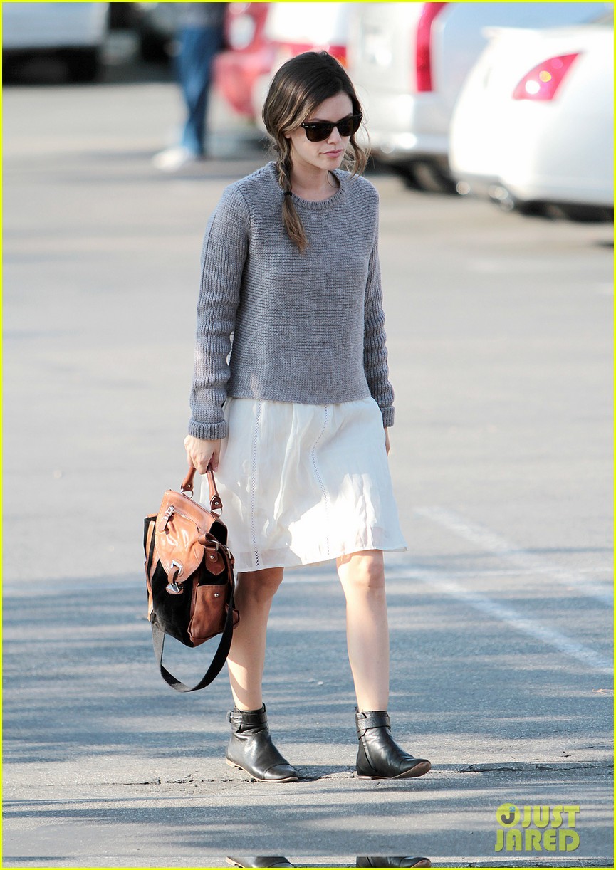 Rachel Bilson & Jaime King: Awkward Family Photo!: Photo 2590320 | Hart ...