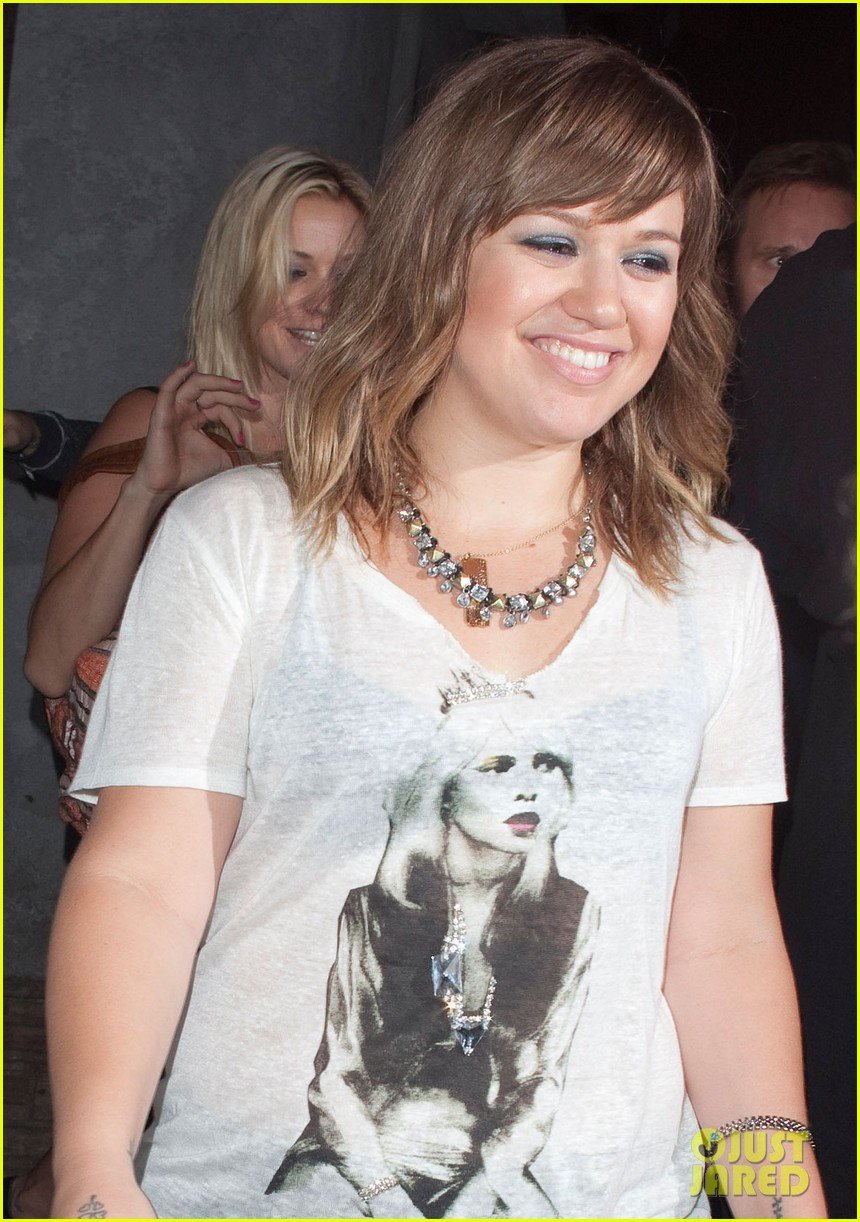 Kelly Clarkson: Troubadour Concert!: Photo 2591710 | Kelly Clarkson ...