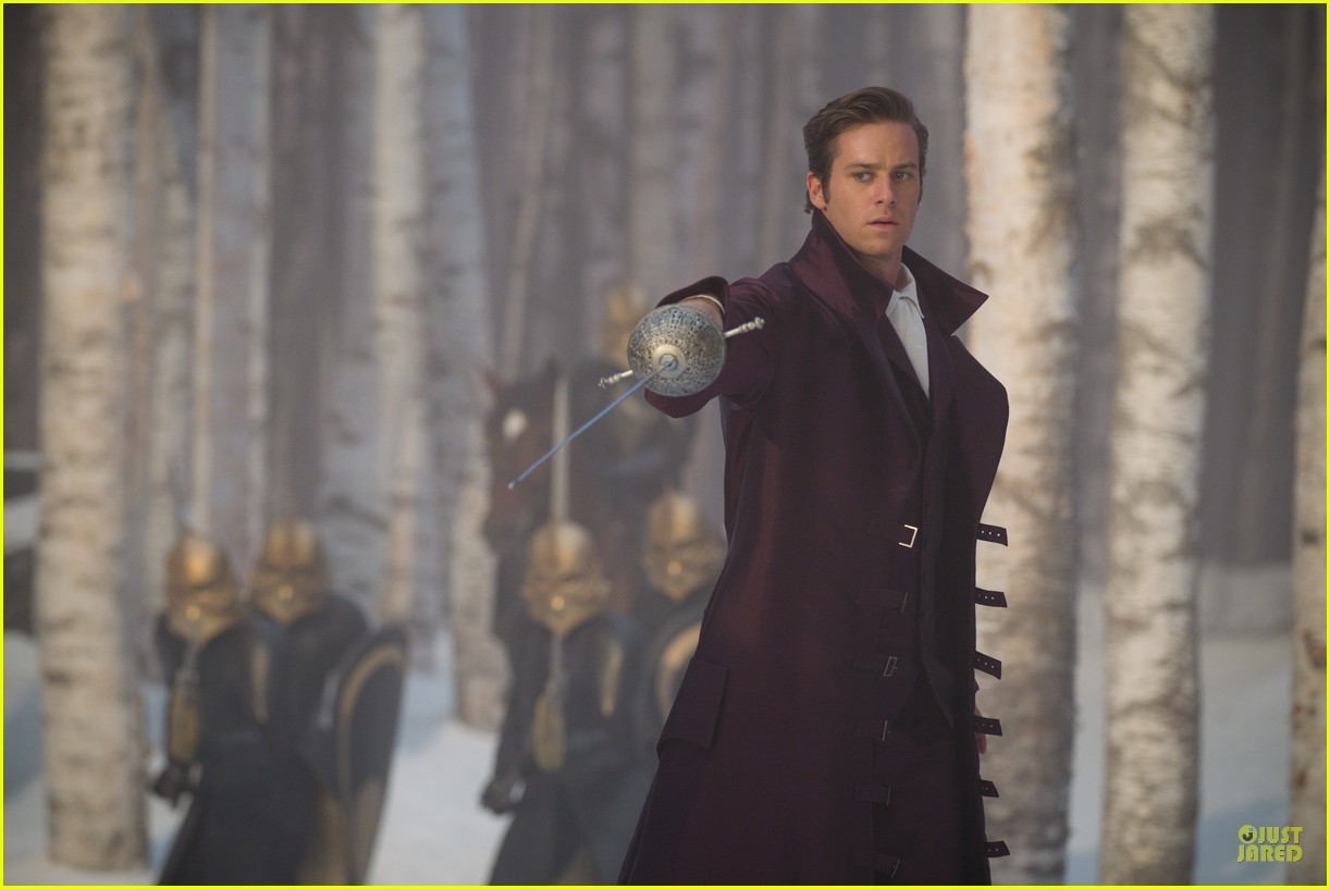 Julia Roberts as Snow White's Evil Queen - First Look!: Photo 2588278 ...