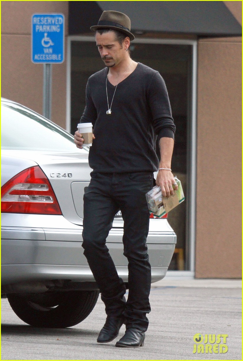 Colin Farrell: Starbucks Stop: Photo 2593818 | Colin Farrell Photos ...
