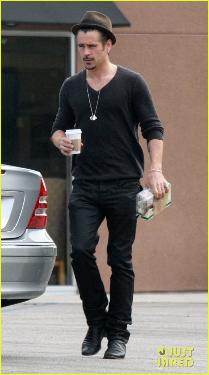 Colin Farrell: Starbucks Stop: Photo 2593822 | Colin Farrell Pictures ...