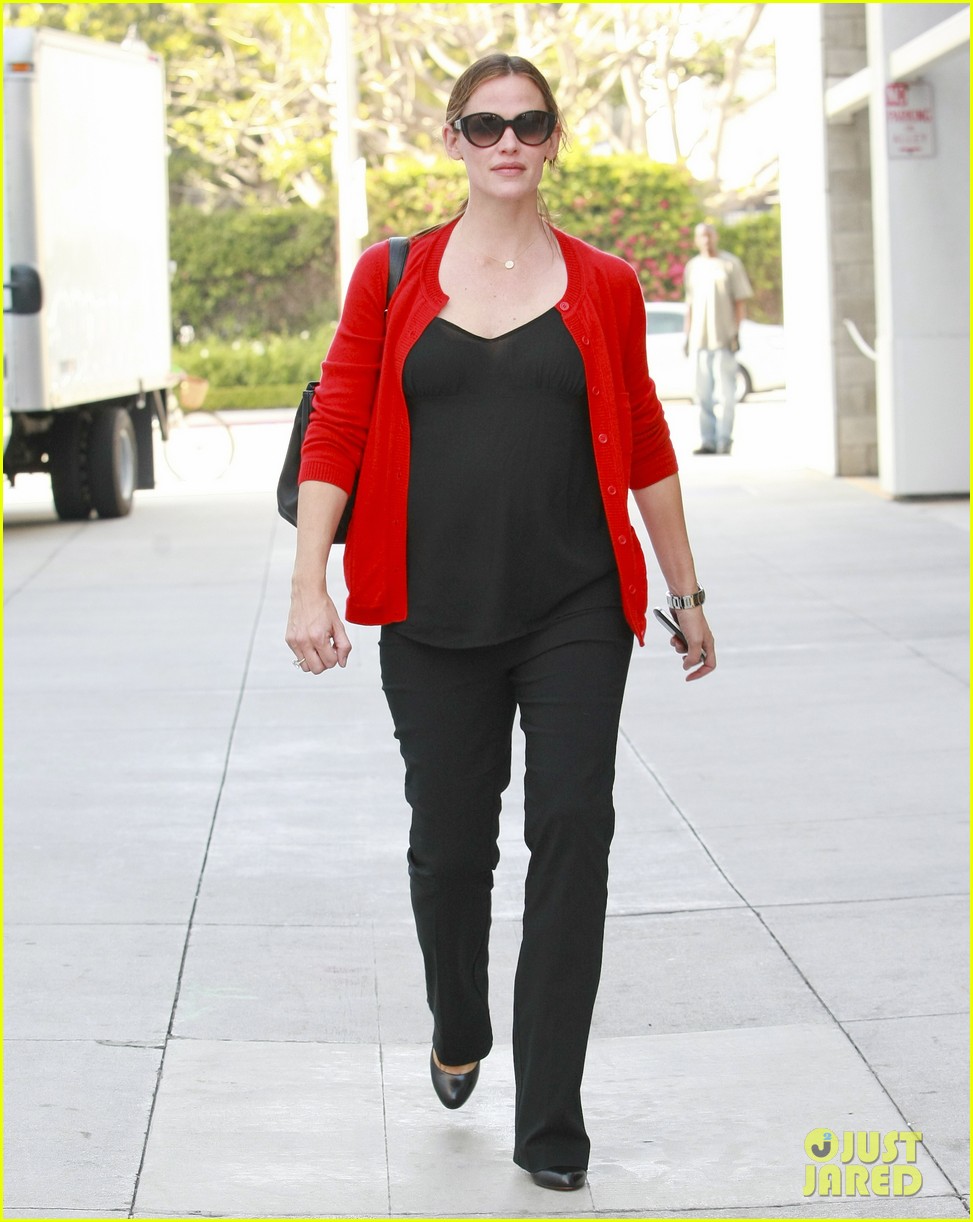 Jennifer Garner: Very Princess-y 'Breakfast Club' Reading: Photo ...