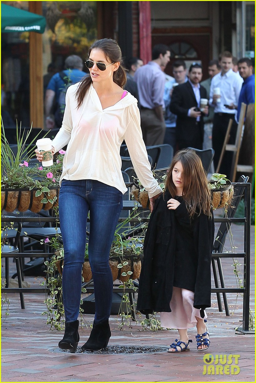 Katie Holmes: Starbucks with Suri!: Photo 2587293 | Celebrity Babies ...