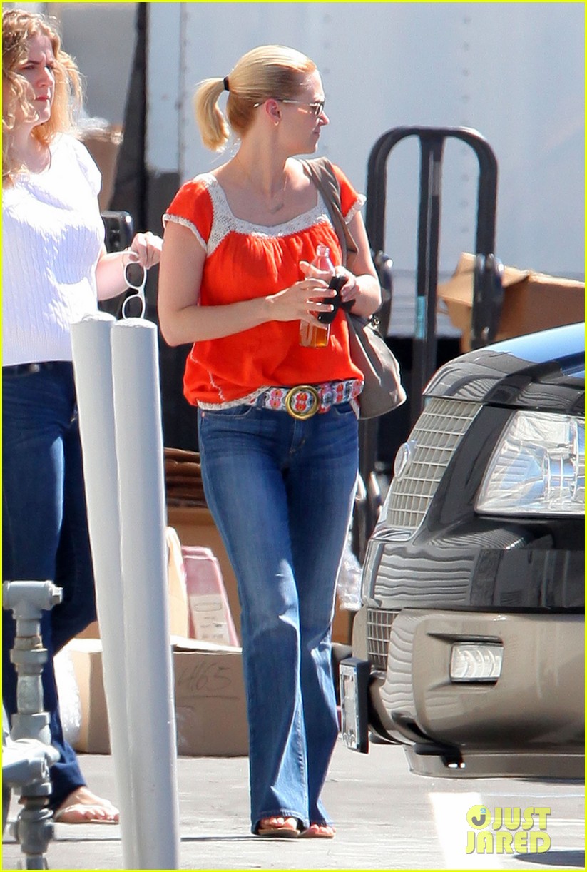 January Jones: Prop House Visit: Photo 2589568 | January Jones Photos ...