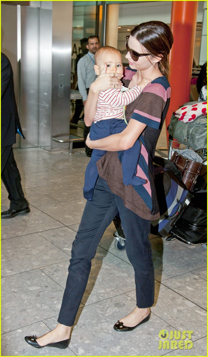 Miranda Kerr & Flynn: Heathrow Arrival: Photo 2586966 | Celebrity ...