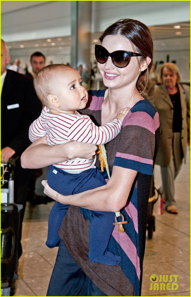 Miranda Kerr & Flynn: Heathrow Arrival: Photo 2586969 | Celebrity ...