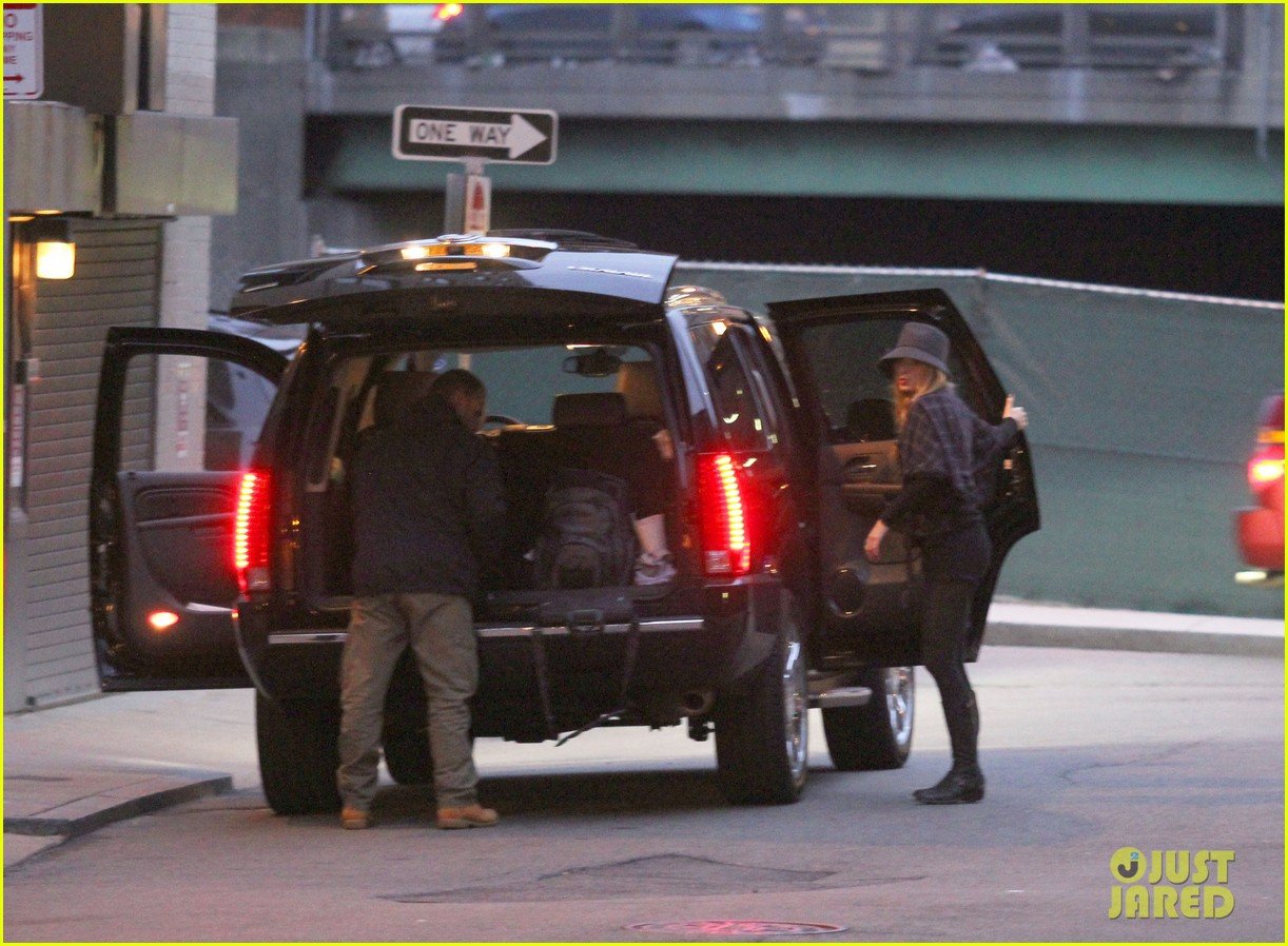 Blake Lively Goes Back to Boston: Photo 2593995 | Blake Lively Photos ...