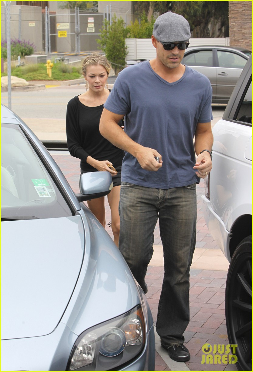 LeAnn Rimes & Eddie Cibrian: Halloween Costumes Are 'Hot Stuff': Photo ...