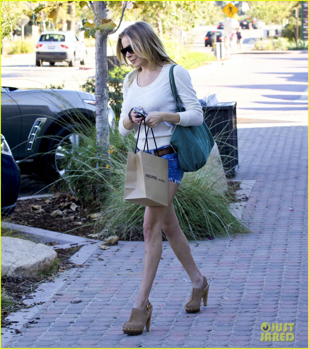 LeAnn Rimes: Sunday Shopper!: Photo 2586130 | LeAnn Rimes Photos | Just ...