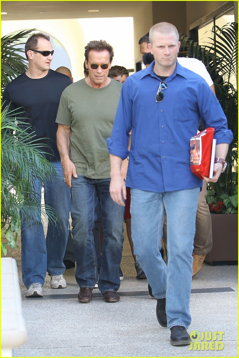 Patrick & Arnold Schwarzenegger: Father-Son Sunday!: Photo 2595331 ...