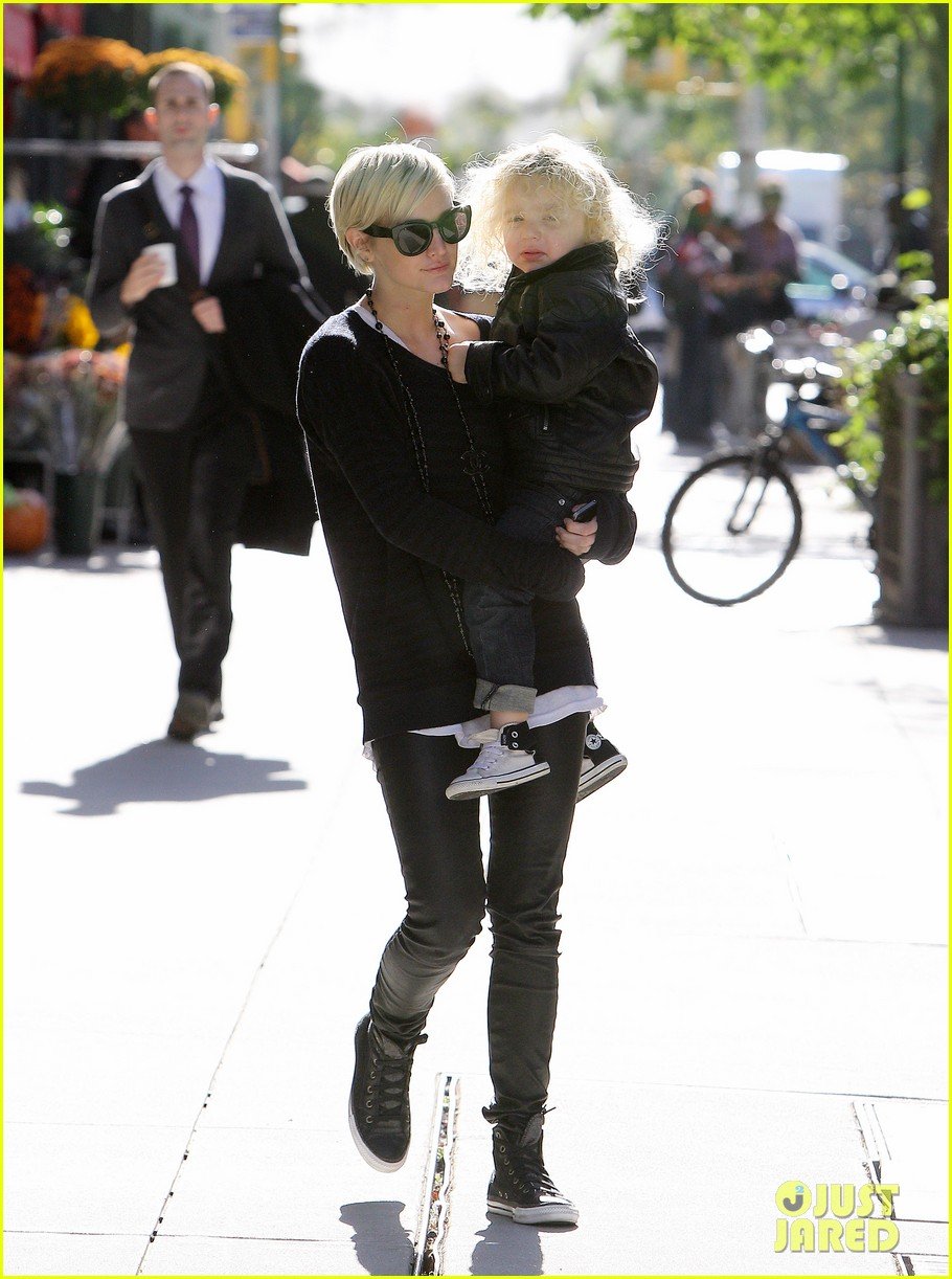 Jessica Simpson & Mom Tina: See Ya, NYC!: Photo 2594866 | Ashlee ...
