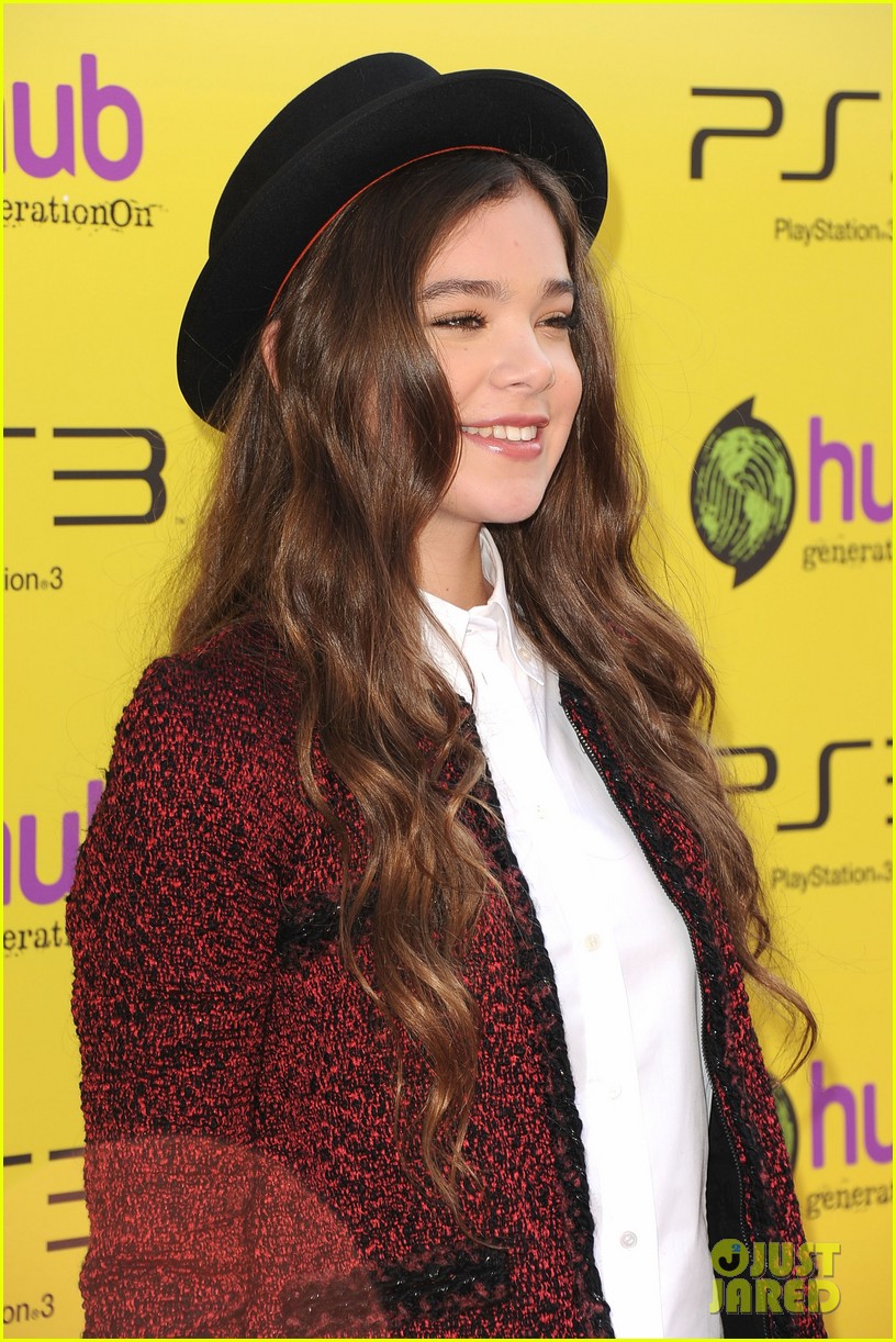 Hailee Steinfeld & Hayden Panettiere: Power of Youth!: Photo 2592584 ...