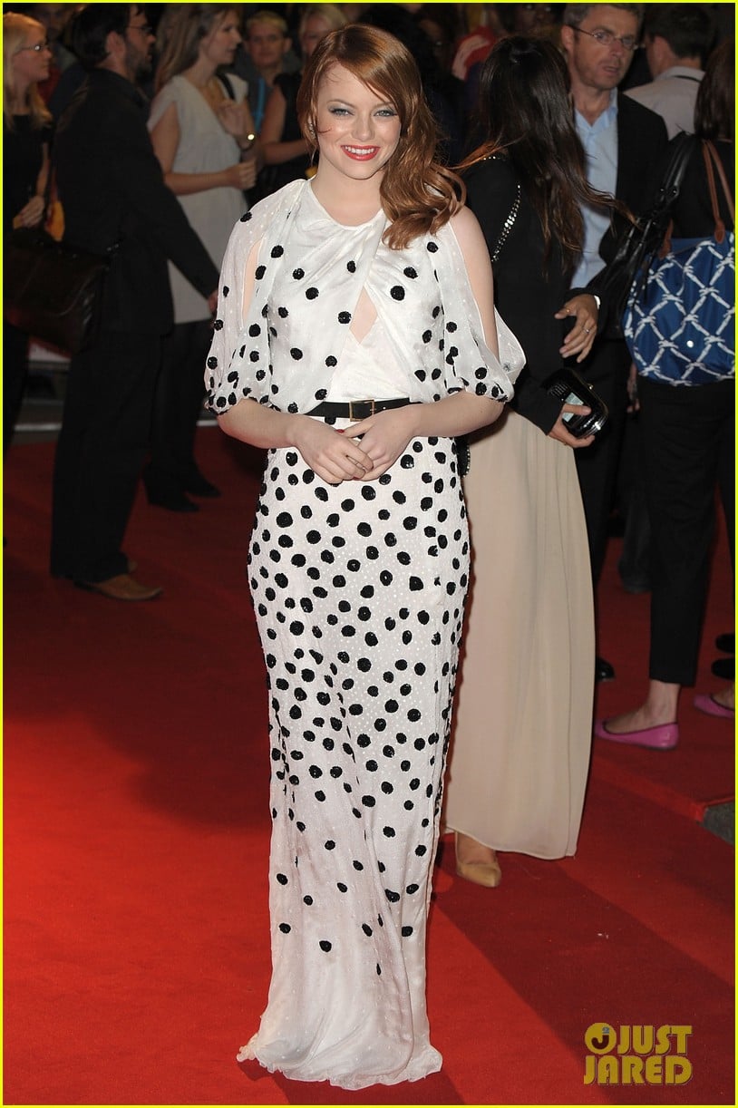 Emma Stone Premieres 'The Help' in London: Photo 2587060 | Emma Stone ...