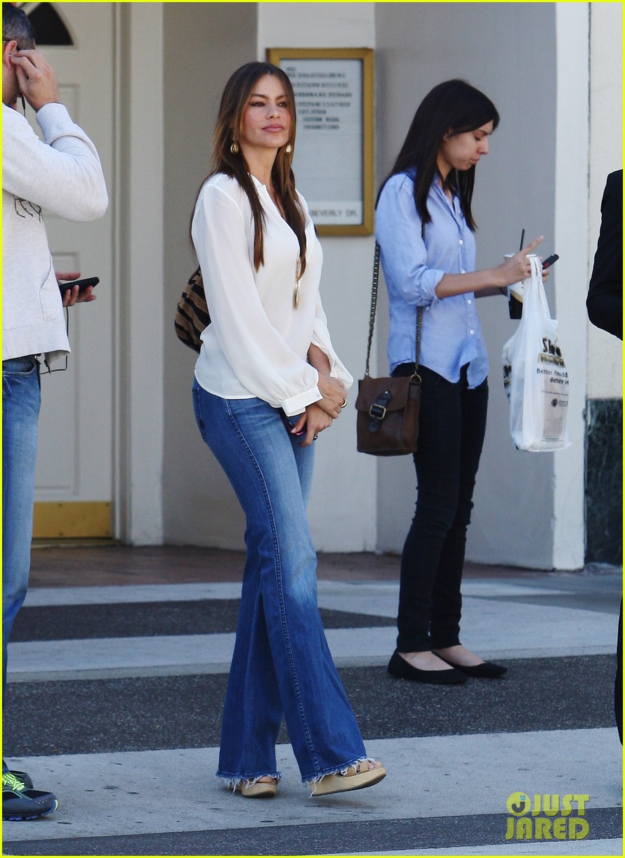 Sofia Vergara: Dancing on 'Sesame Street'!: Photo 2586854 | Nick Loeb ...