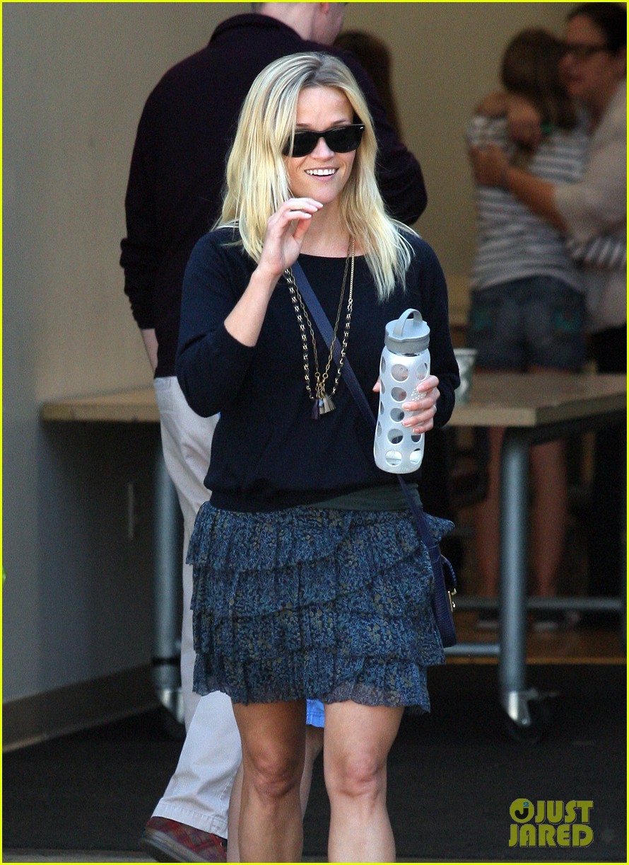 Reese Witherspoon: Family Church Service!: Photo 2586200 | Deacon ...