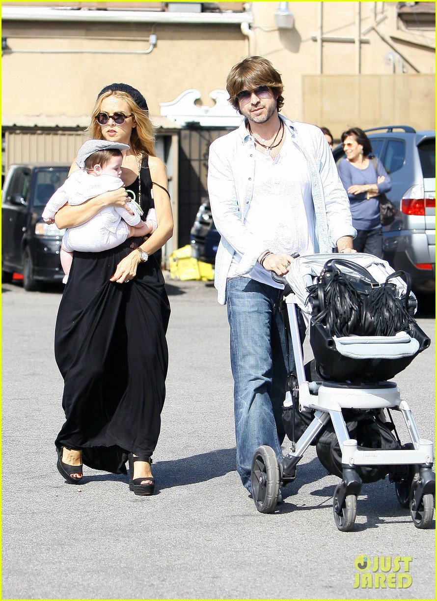 Rachel Zoe: Brentwood Outing with Baby Skyler!: Photo 2593039 ...