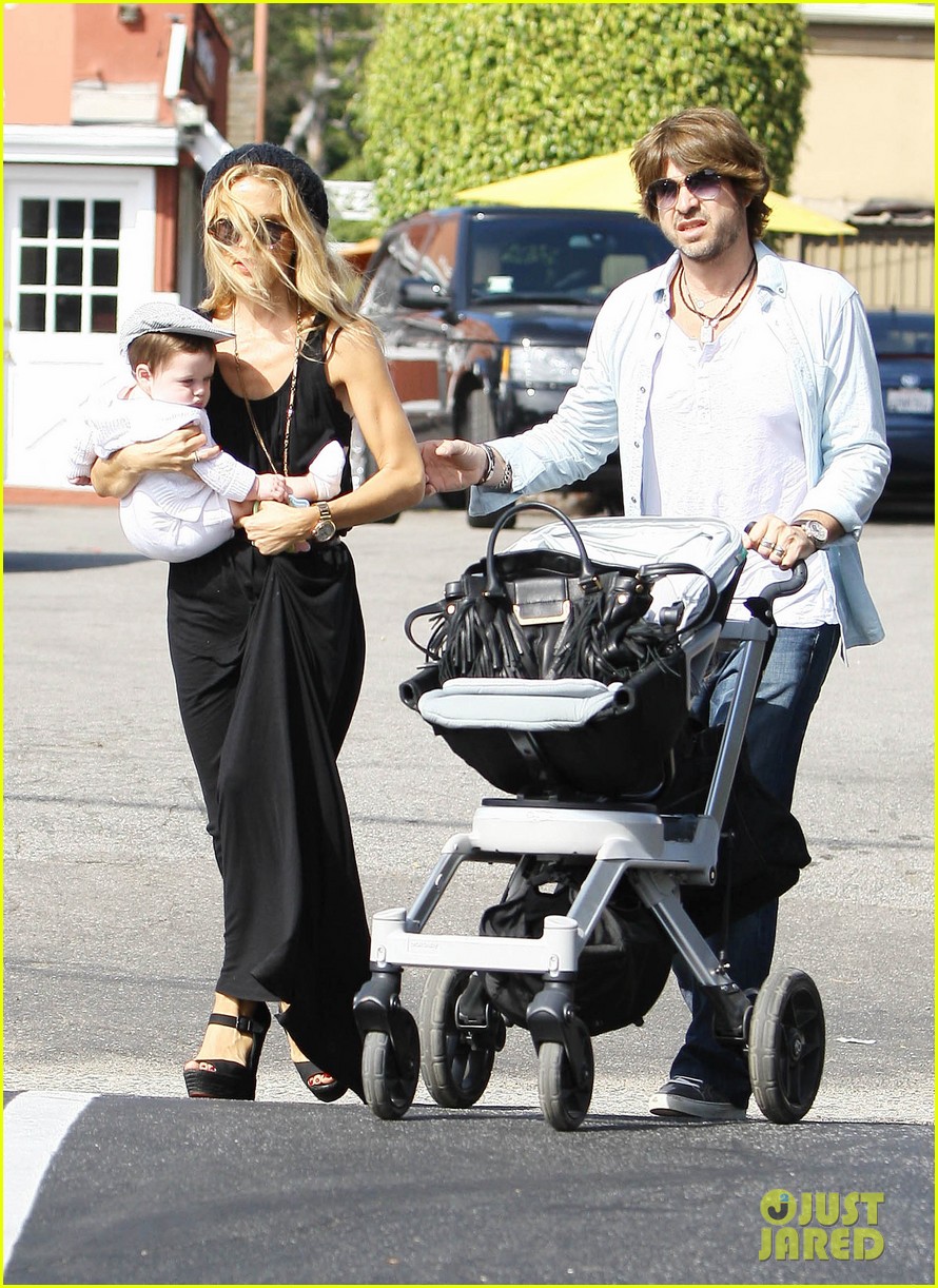 Rachel Zoe: Brentwood Outing with Baby Skyler!: Photo 2593041 ...
