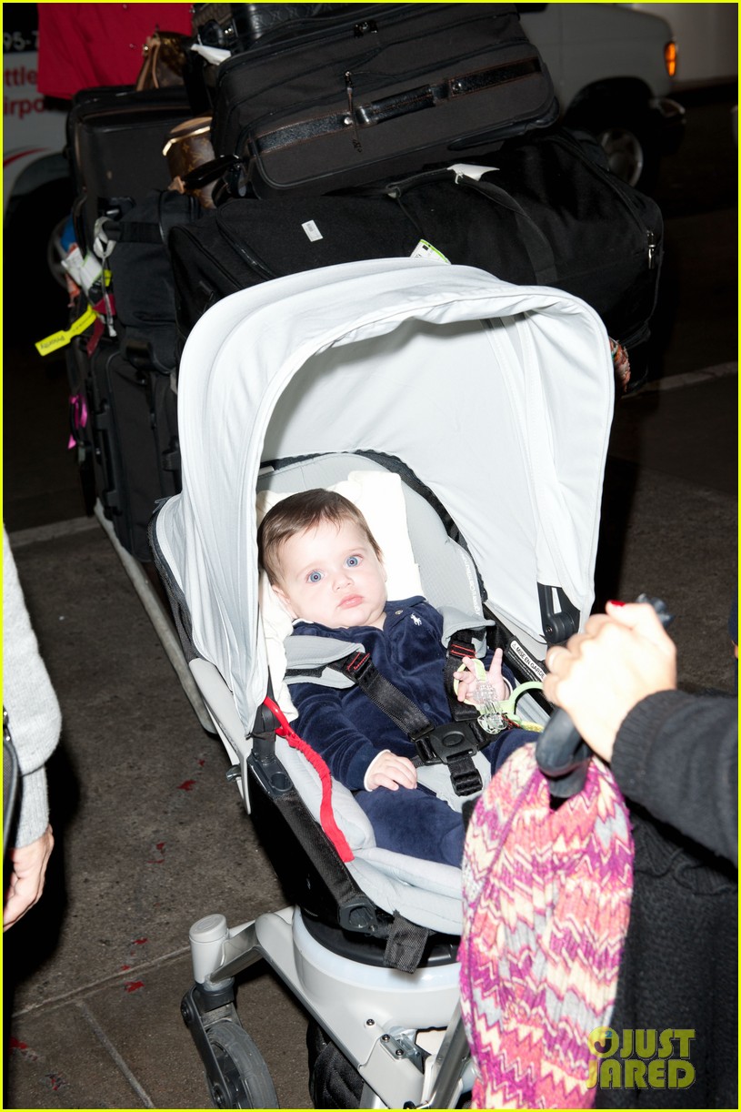 Rachel Zoe: LAX Landing With Baby Skyler!: Photo 2587671 | Celebrity ...