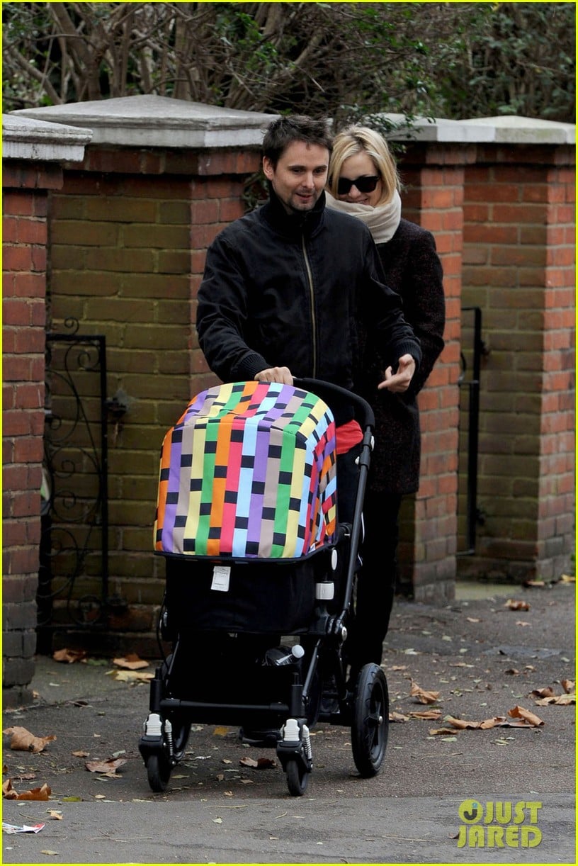Kate Hudson, Matt Bellamy & Baby Bing Stroll in London: Photo 2604854 ...