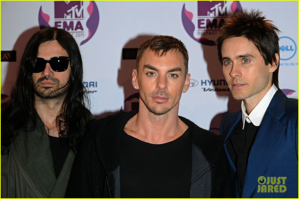 Jared Leto & Thirty Seconds to Mars: MTV EMAs 2011 Red Carpet: Photo ...