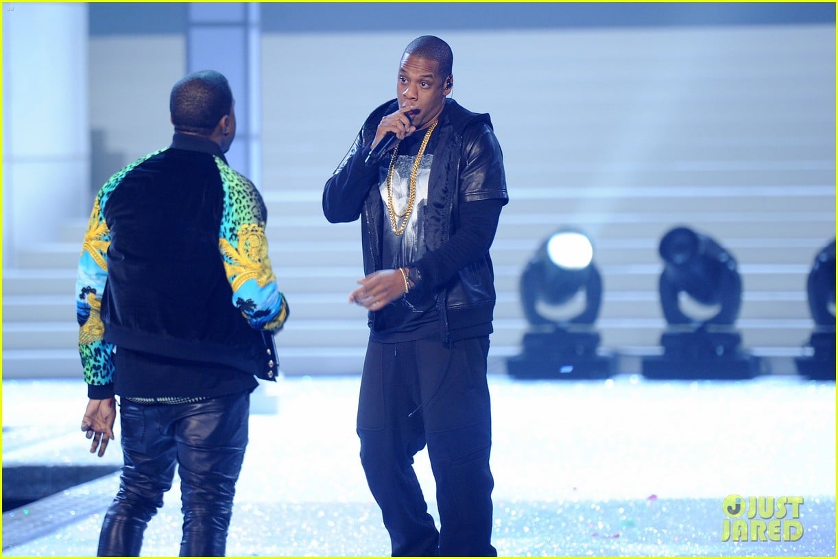 Nicki Minaj, Kanye West & Jay-Z - VS Fashion Show 2011: Photo 2598725 ...