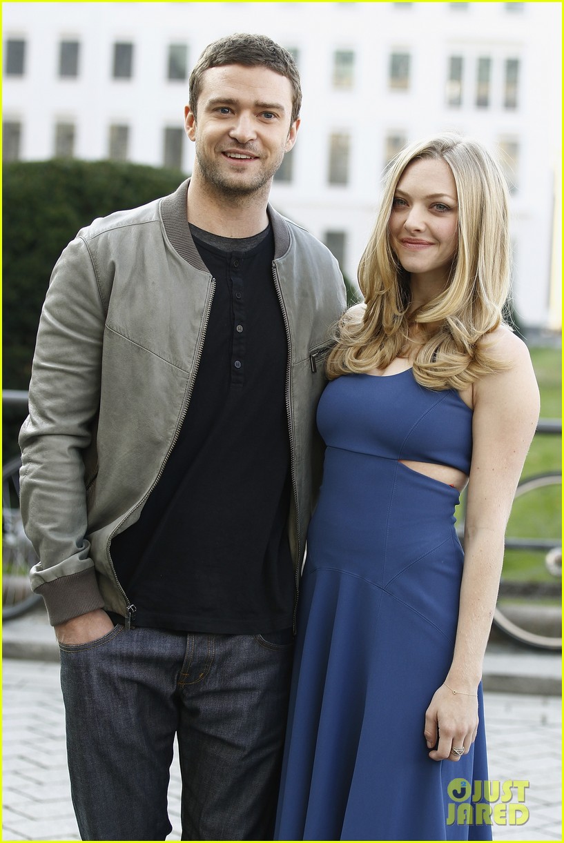 Amanda Seyfried to Play Porn Star Linda Lovelace?: Photo 2596034 ...