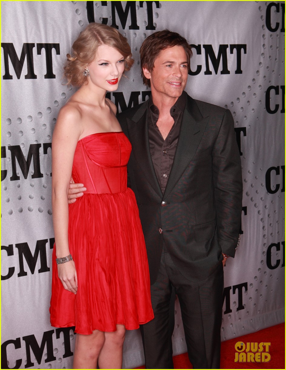Taylor Swift: CMT Artist of the Year!: Photo 2605075 | Rob Lowe, Taylor ...