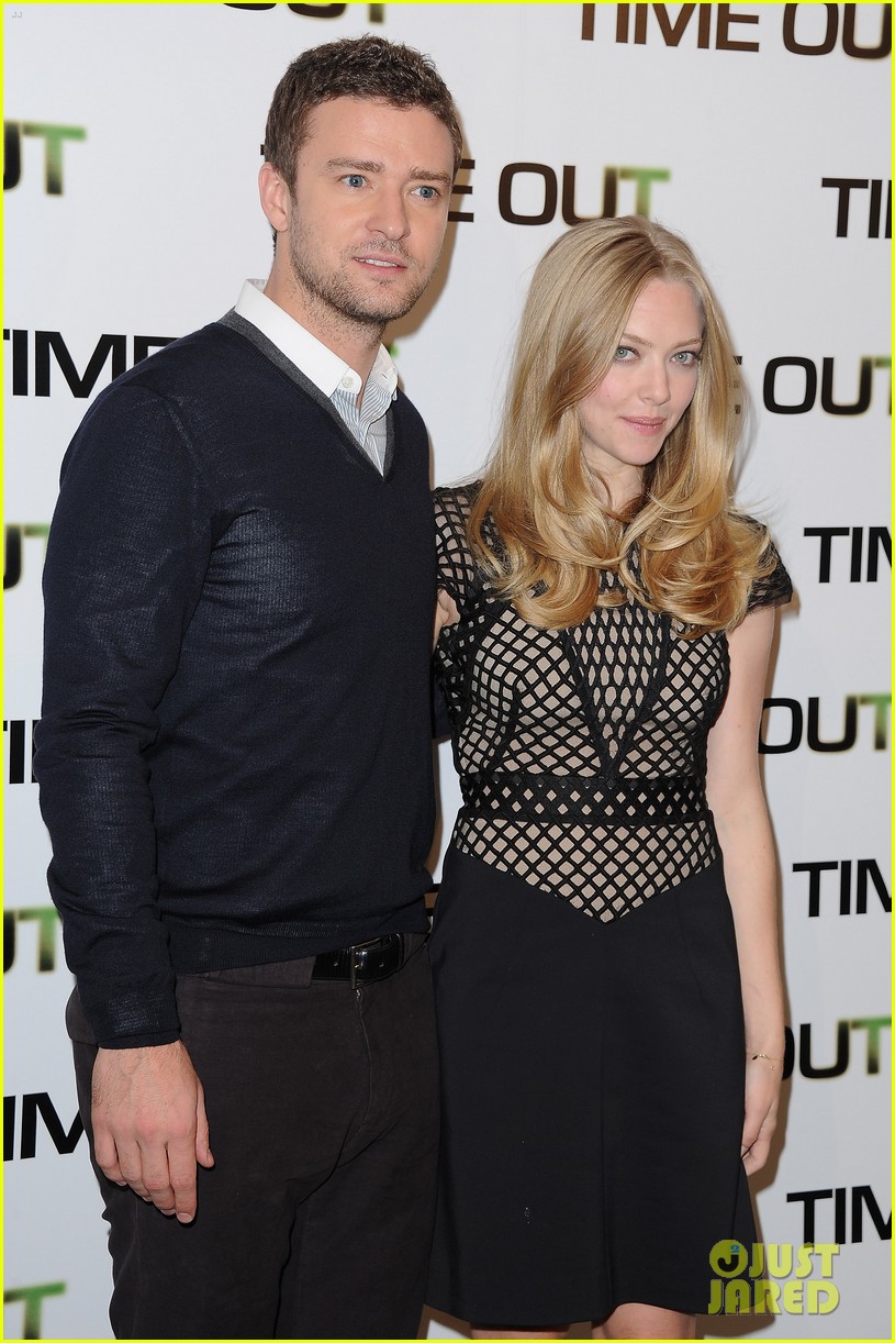 Amanda Seyfried & Justin Timberlake: Time Out!: Photo 2596674 | Amanda ...