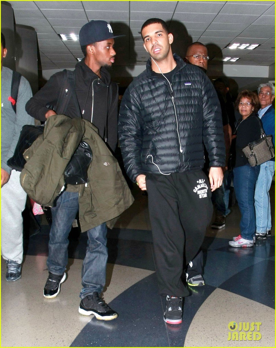 Drake Reacts to Fan's Forehead Tattoo: Photo 2612875 | Drake Photos ...