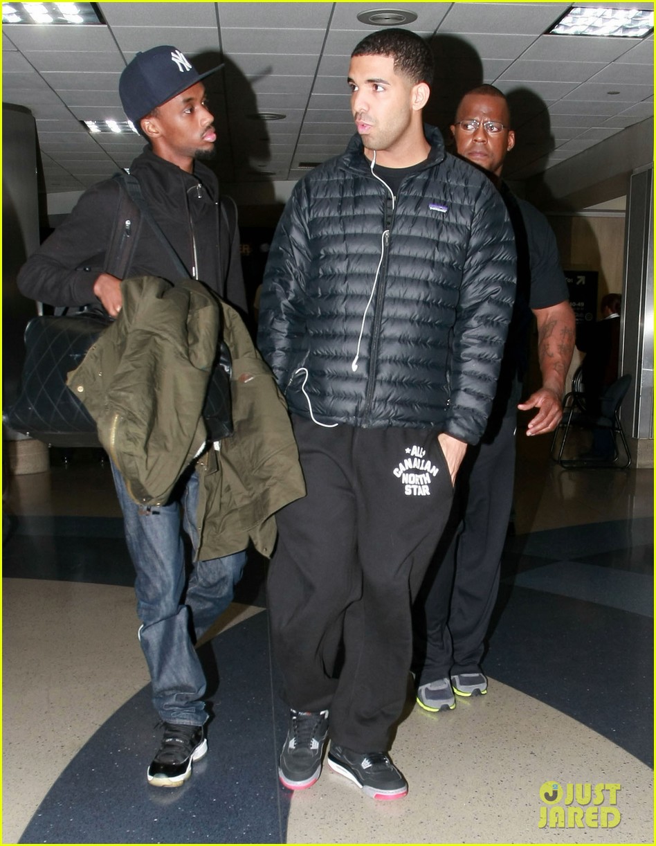 Drake Reacts to Fan's Forehead Tattoo: Photo 2612876 | Drake Photos ...