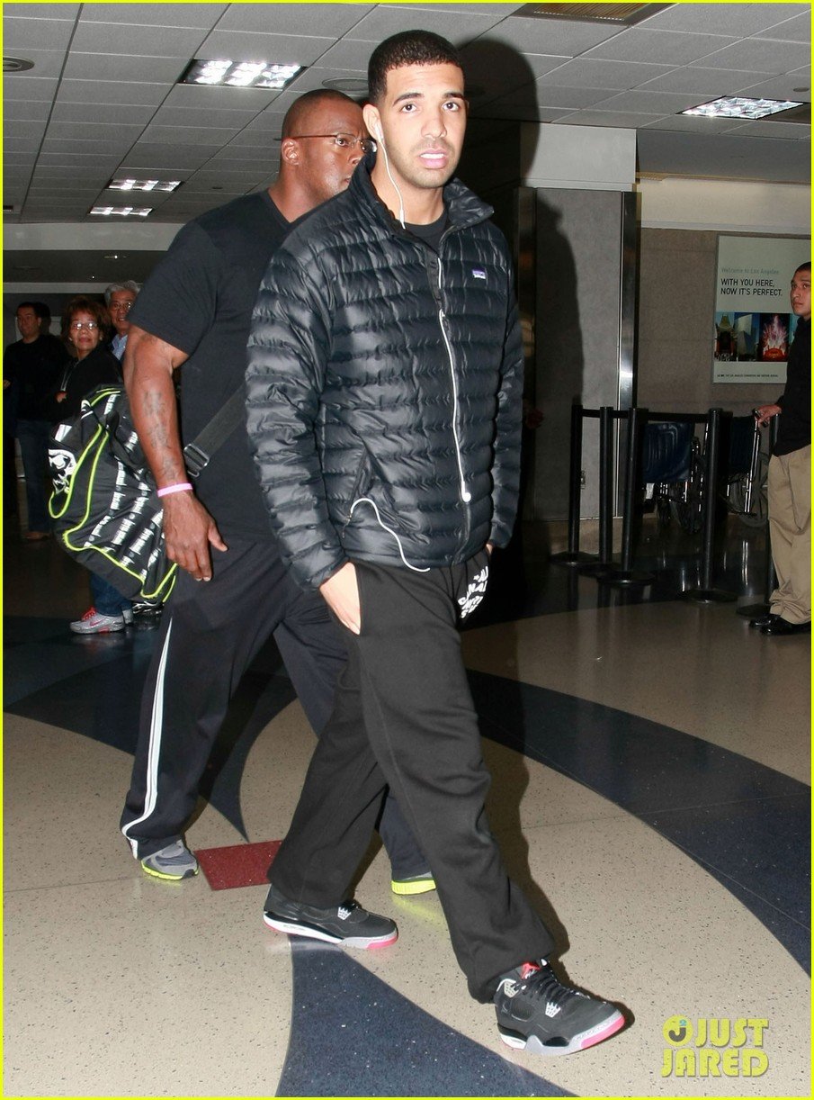 Drake Reacts to Fan's Forehead Tattoo: Photo 2612877 | Drake Photos ...