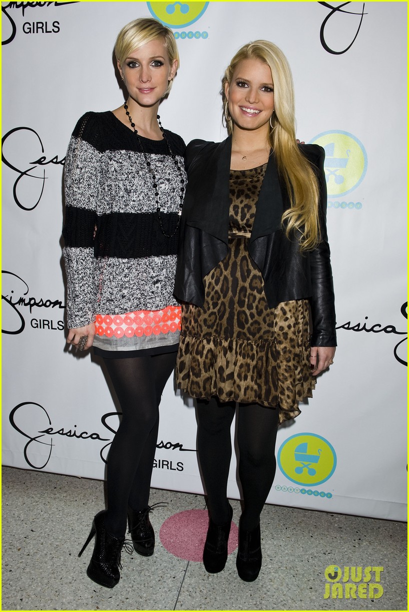 Jessica Simpson & Ashlee Celebrate 'Jessica Simpson Girls' in NYC ...