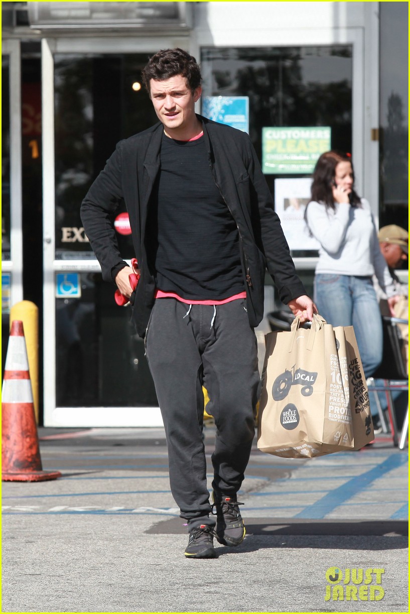 Orlando Bloom: Whole Foods Run: Photo 2620514 | Orlando Bloom Photos ...