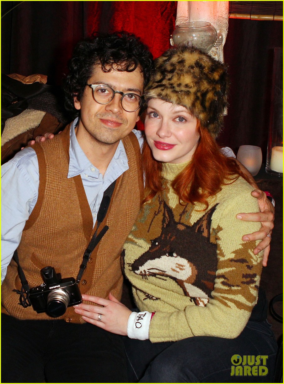 Lizzy Caplan: Sundance with Christina Hendricks & Geoffrey Arend ...