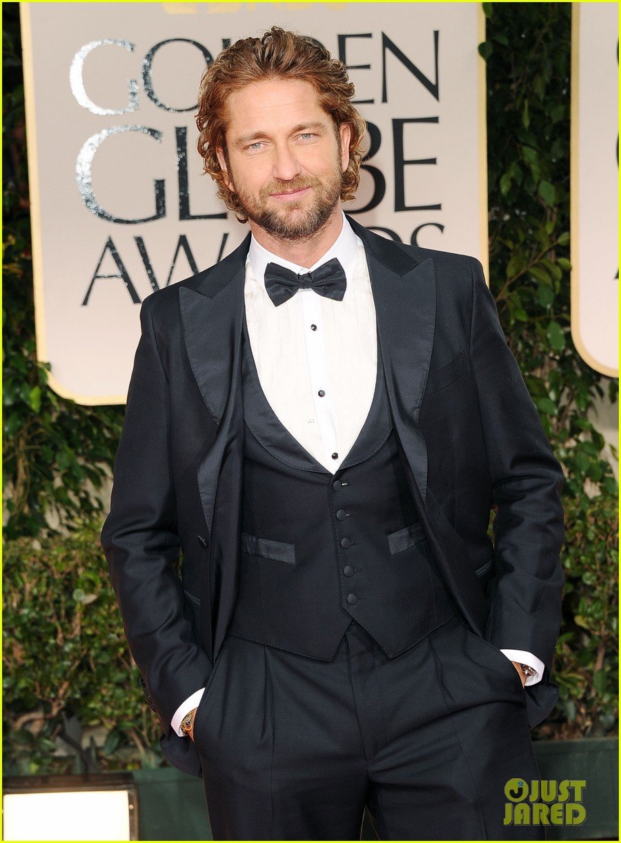 Gerard Butler - Golden Globes 2012 Red Carpet: Photo 2618438 | 2012 ...
