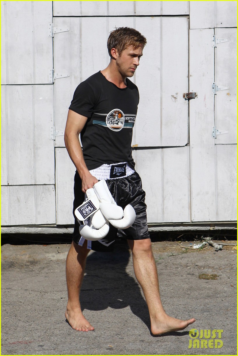 Ryan Gosling: Barefoot Boxer: Photo 2614453 | Ryan Gosling Photos ...