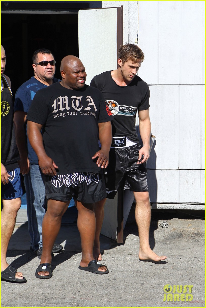 Ryan Gosling: Barefoot Boxer: Photo 2614457 | Ryan Gosling Photos ...