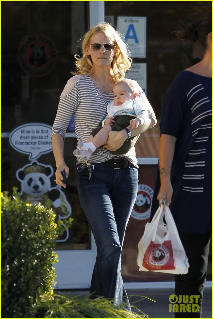 January Jones & Baby Xander Pick Up Food: Photo 2617521 | Celebrity ...