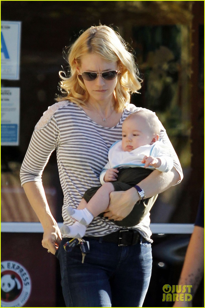 January Jones & Baby Xander Pick Up Food: Photo 2617522 | Celebrity ...