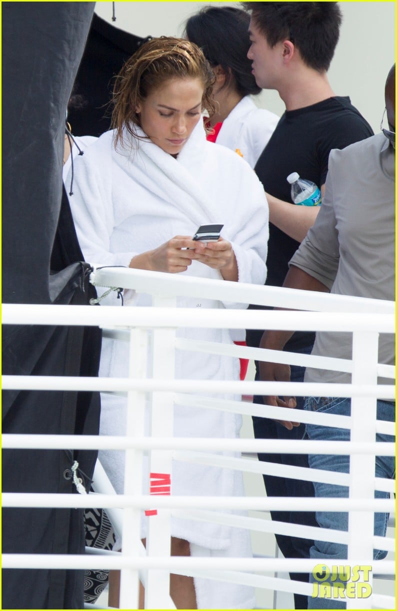 Jennifer Lopez & Casper Smart: Holding Hands in Miami!: Photo 2622887 ...