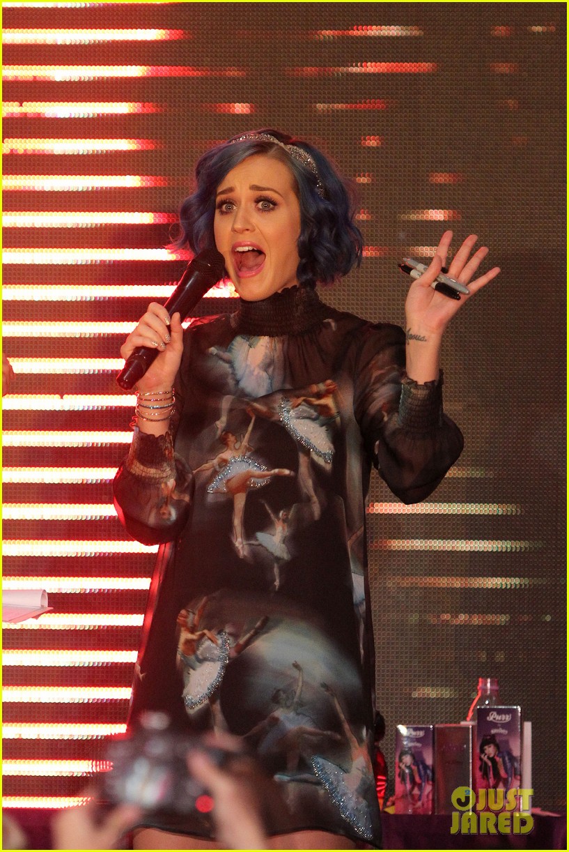 Katy Perry: Purr Signing in Manila!: Photo 2620640 | Katy Perry ...