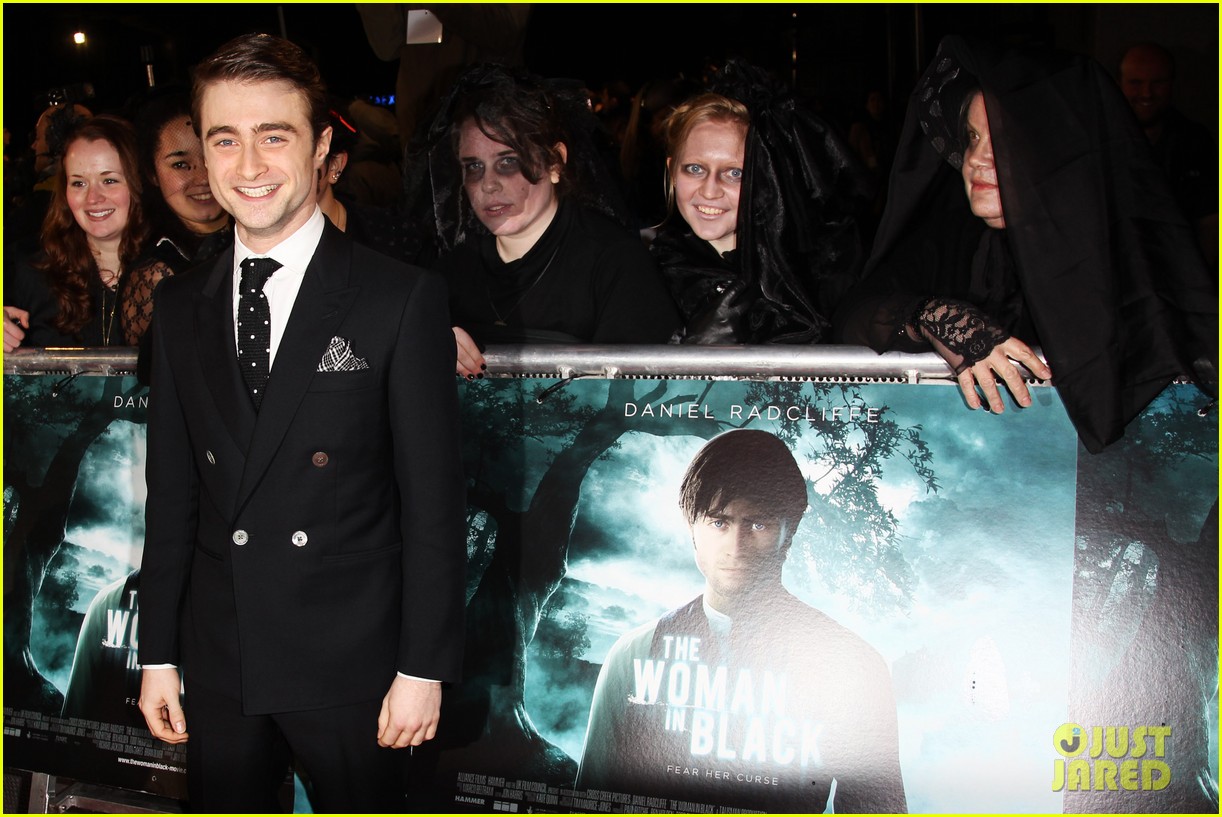 Daniel Radcliffe: 'Woman in Black' Premiere!: Photo 2621565 | Daniel ...