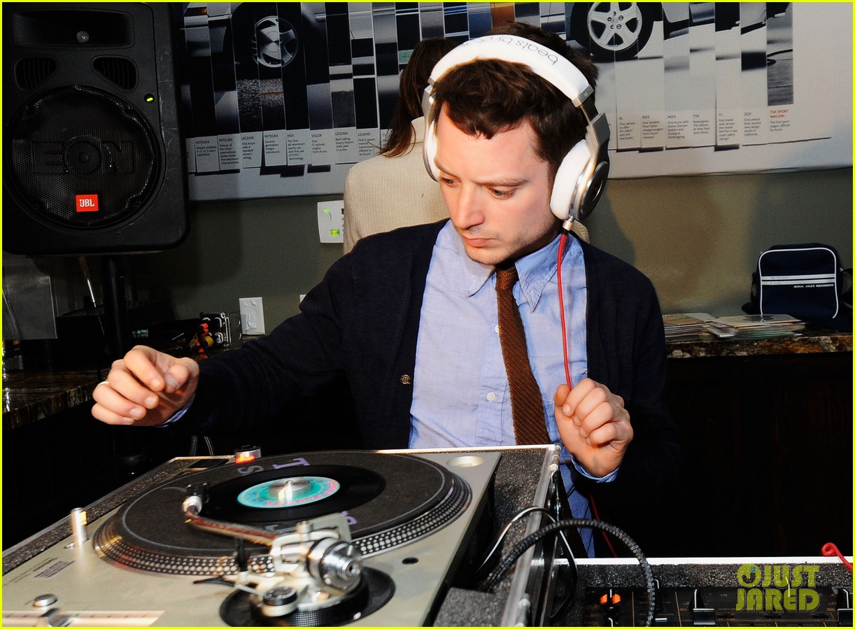 Emma Roberts & Rashida Jones: 'Celeste and Jesse' at Sundance!: Photo ...