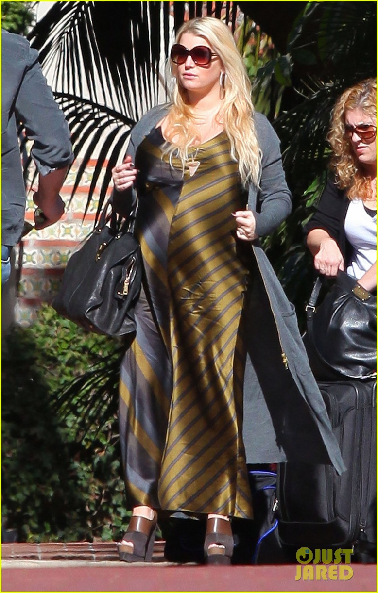 Jessica Simpson: Santa Barbara For the Weekend!: Photo 2623270 | Eric ...