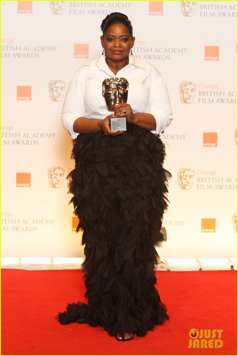 Viola Davis & Octavia Spencer - BAFTAs 2012 Red Carpet: Photo 2628064 ...