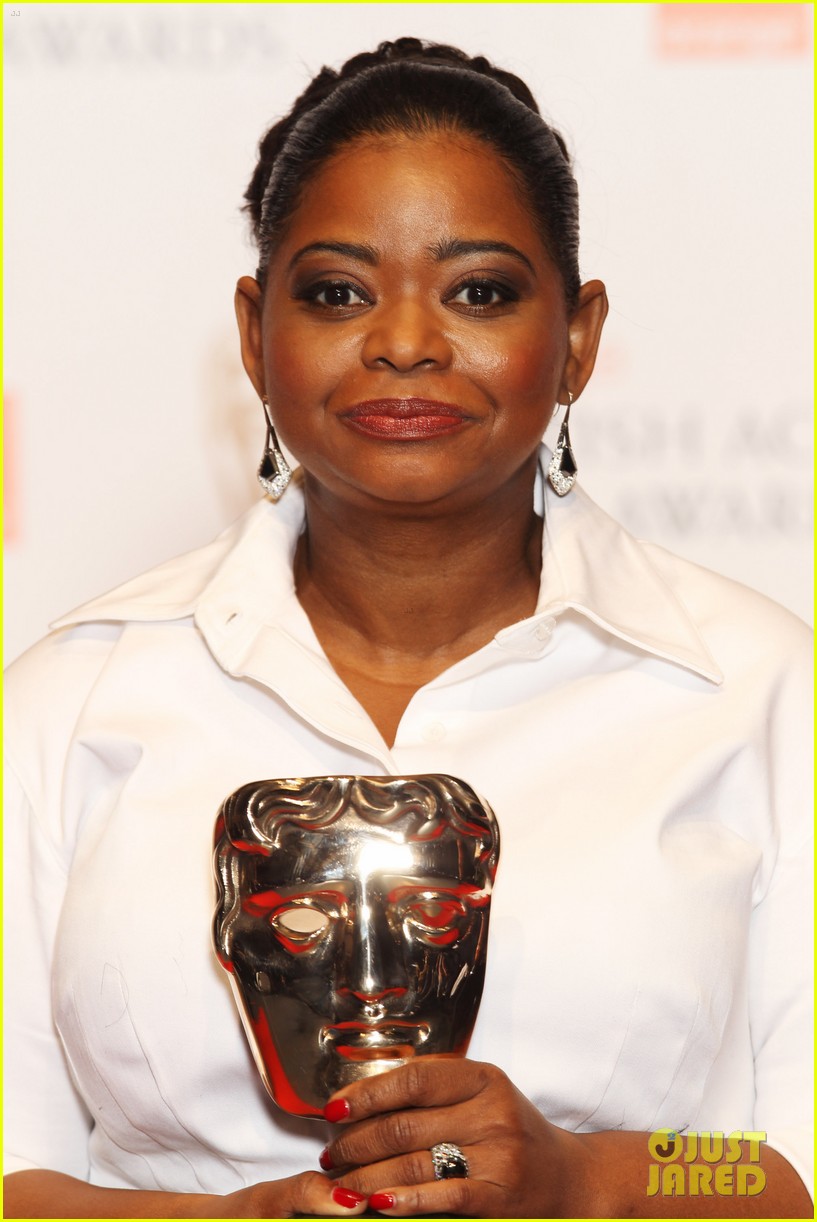 Viola Davis & Octavia Spencer - BAFTAs 2012 Red Carpet: Photo 2628073 ...