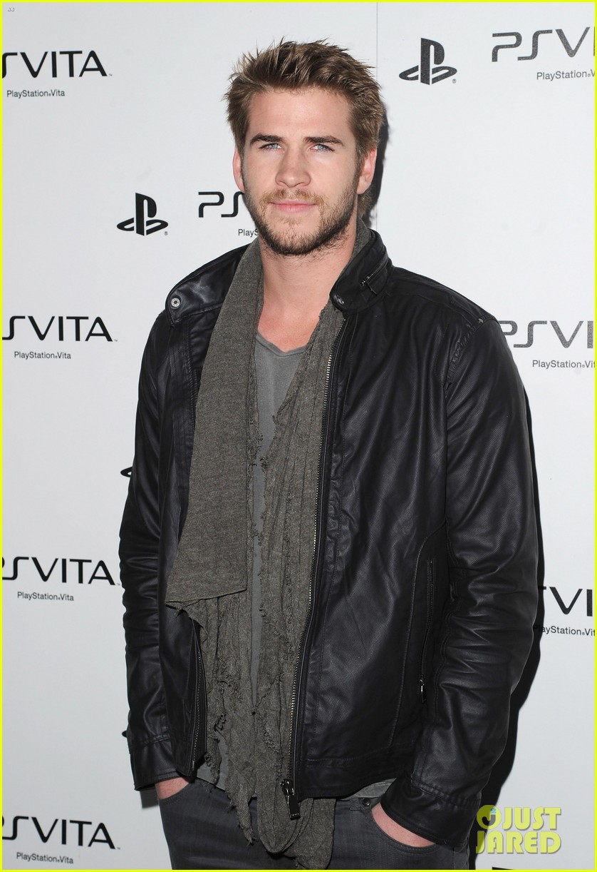 Liam Hemsworth & Josh Duhamel: PS Vita Launch Party!: Photo 2630839 ...