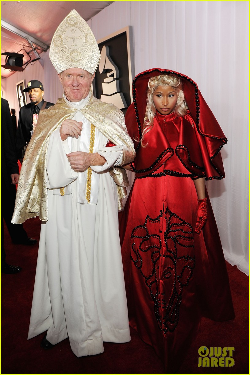 Nicki Minaj - Grammys with The Pope!: Photo 2628223 | 2012 Grammy ...